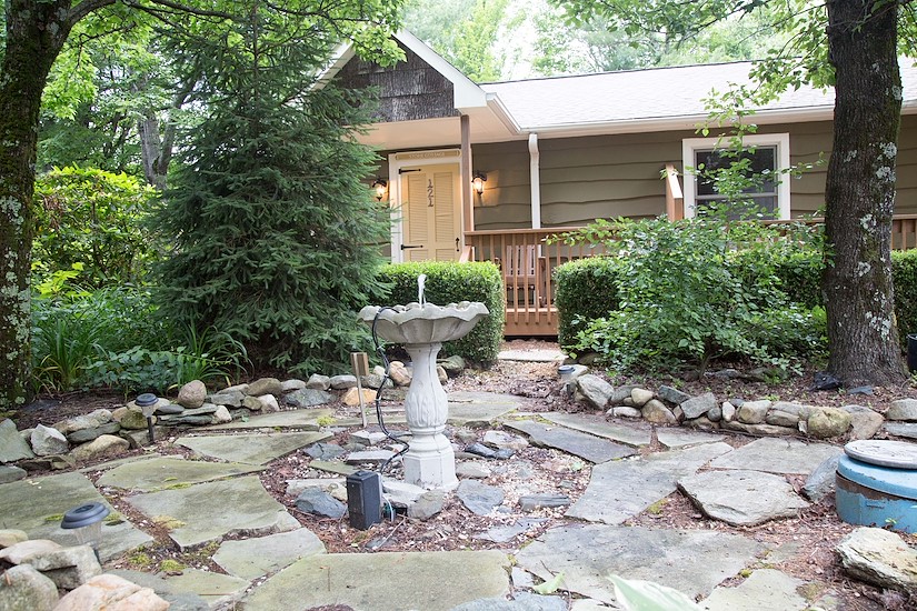 Village Inn in Blowing Rock, North Carolina | The Village Inn of ...